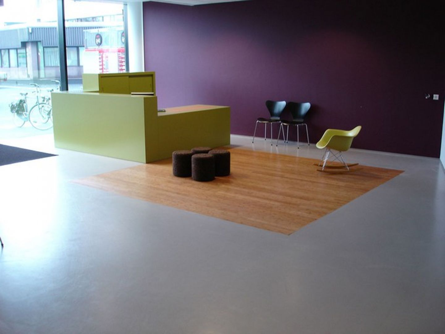Decorative floor in multifunctional health care center | Saint-Gobain ...