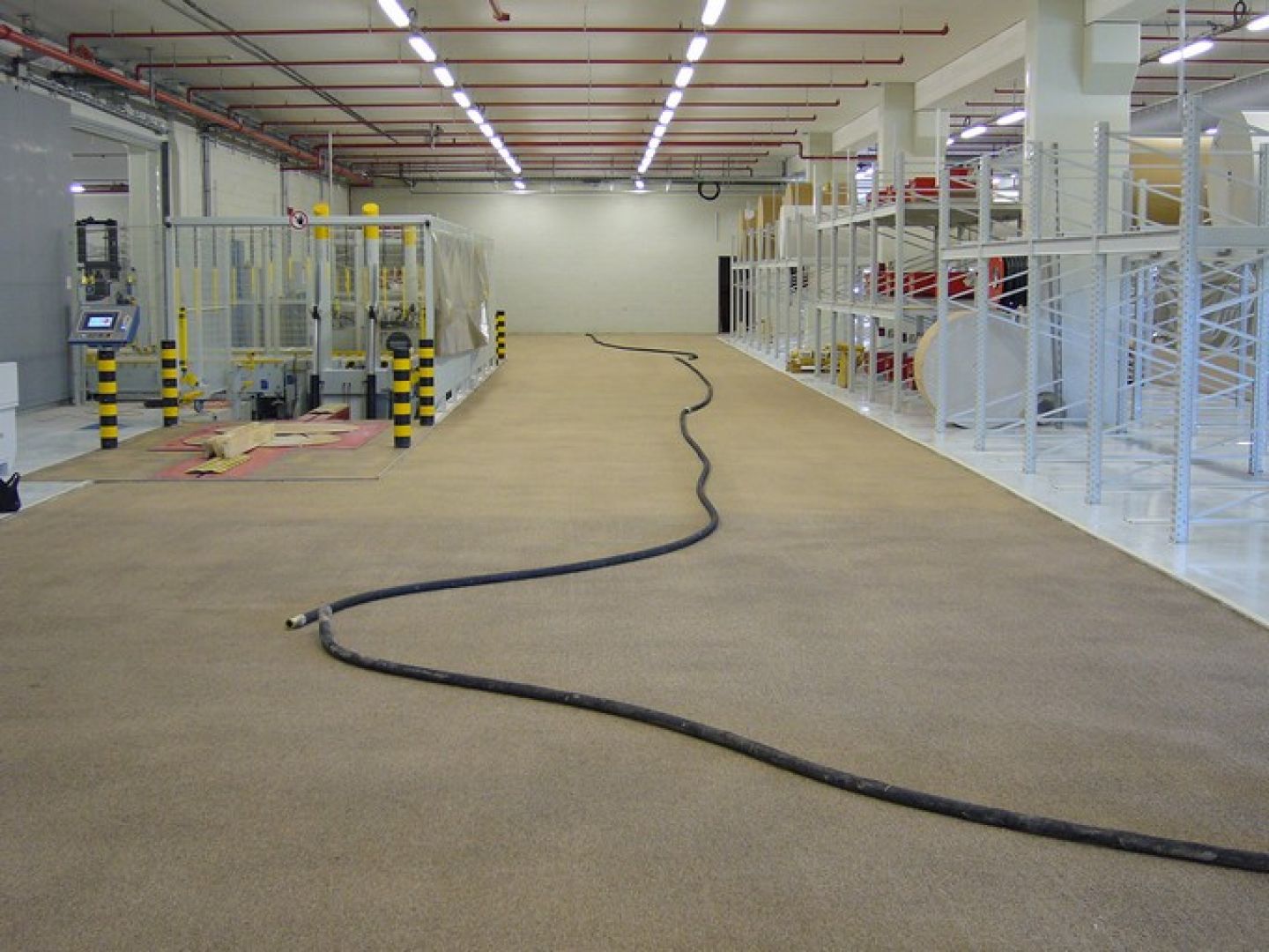 Renovation of industrial floor in a printing plant | Saint-Gobain Malaysia